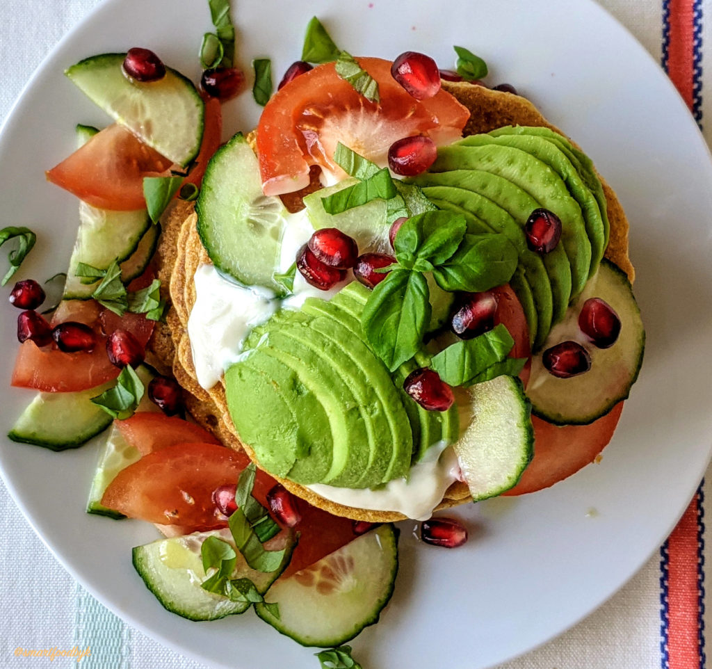 Savoury breakfast corn pancakes - Smart Food by K